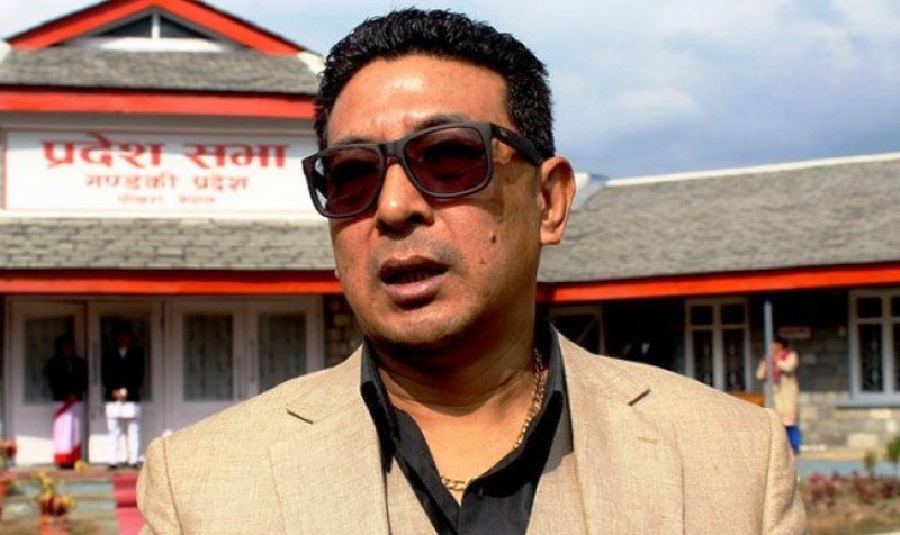 चौथोपटक मन्त्री बन्दै दीपक मनाङे « Globe Nepal