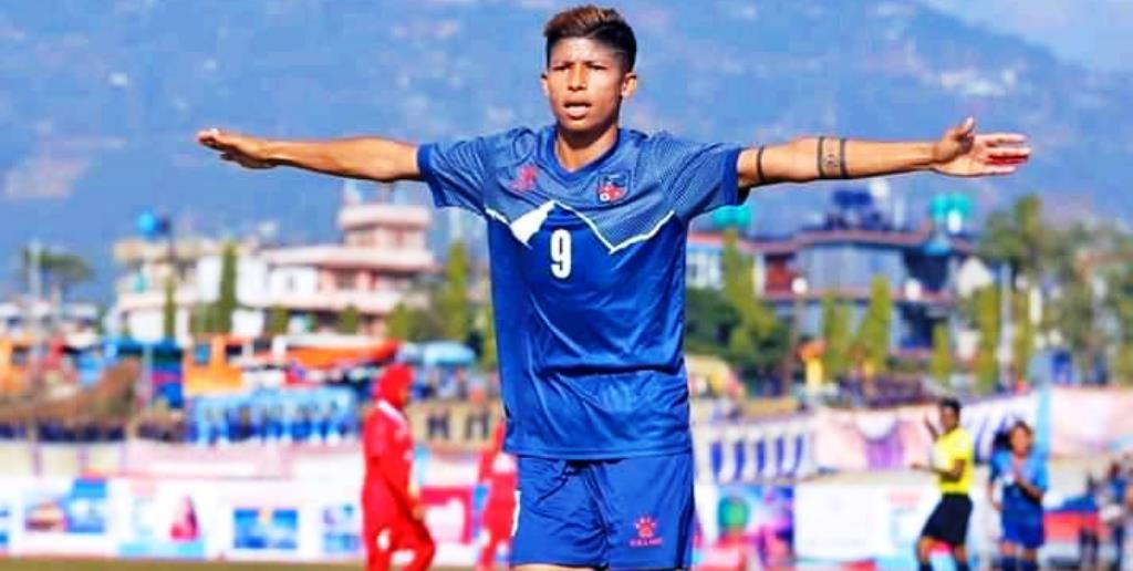 साबित्रा भण्डारीले इजरायली क्लबबाट व्यावसायिक फुटबल खेल्ने « Globe Nepal