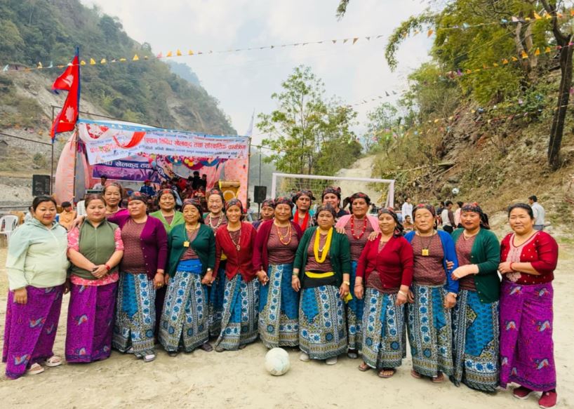 म्याग्दीमा आमाहरुको फुटबल प्रतियोगिता « Globe Nepal